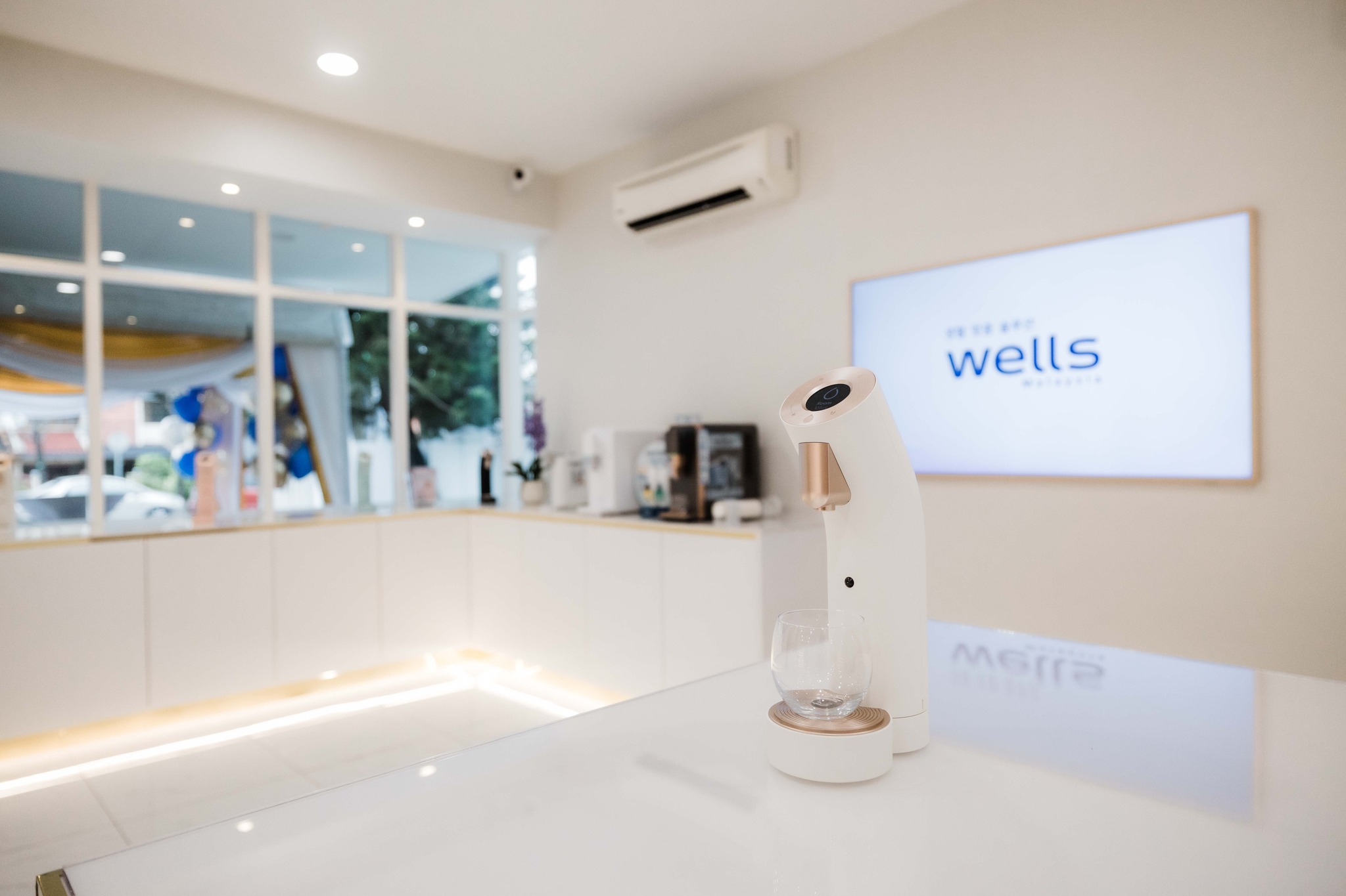 5-STAR PREMIUM SHOWROOM SYSTEM - Wells Việt Nam